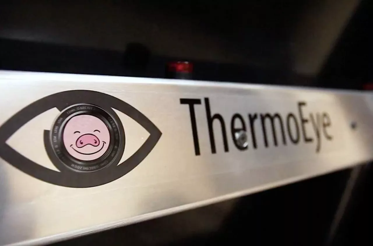 ThermoEye przy karmniku zmierzy gorączkę u tuczników