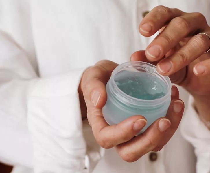 Parabeny w kosmetykach – co to jest i czy są szkodliwe?