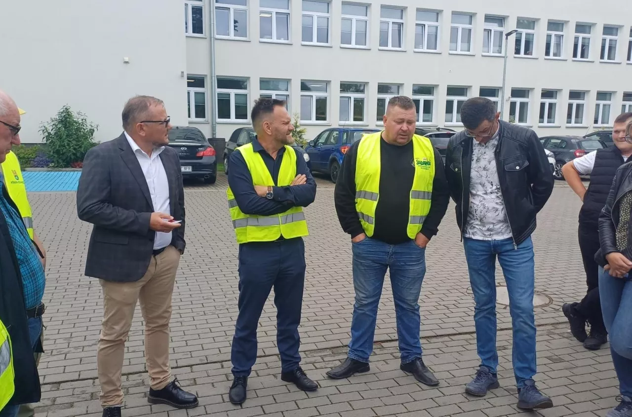 Gorąco w KOWR. Rolnicy zablokowali przetarg na 620 ha, dyrektor się ...